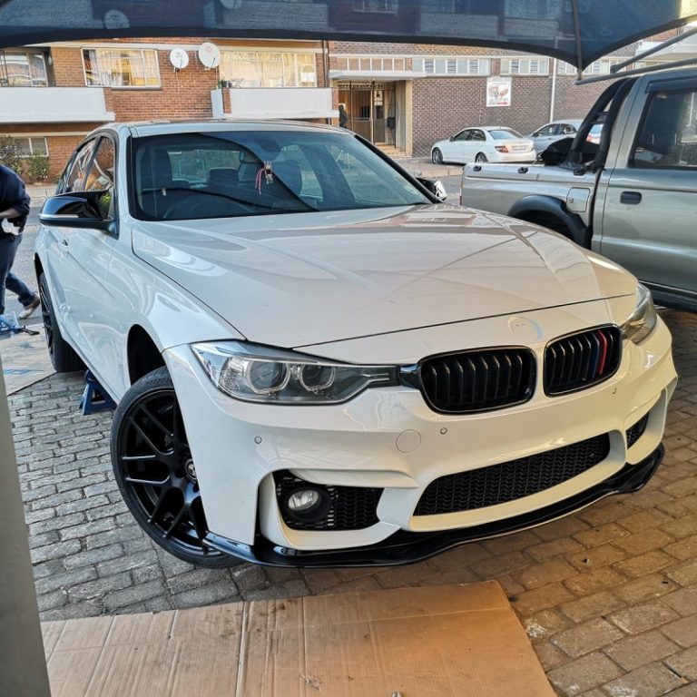 BMW F30 M3 / F32 M4 PSM-Style Front Lip - Coated